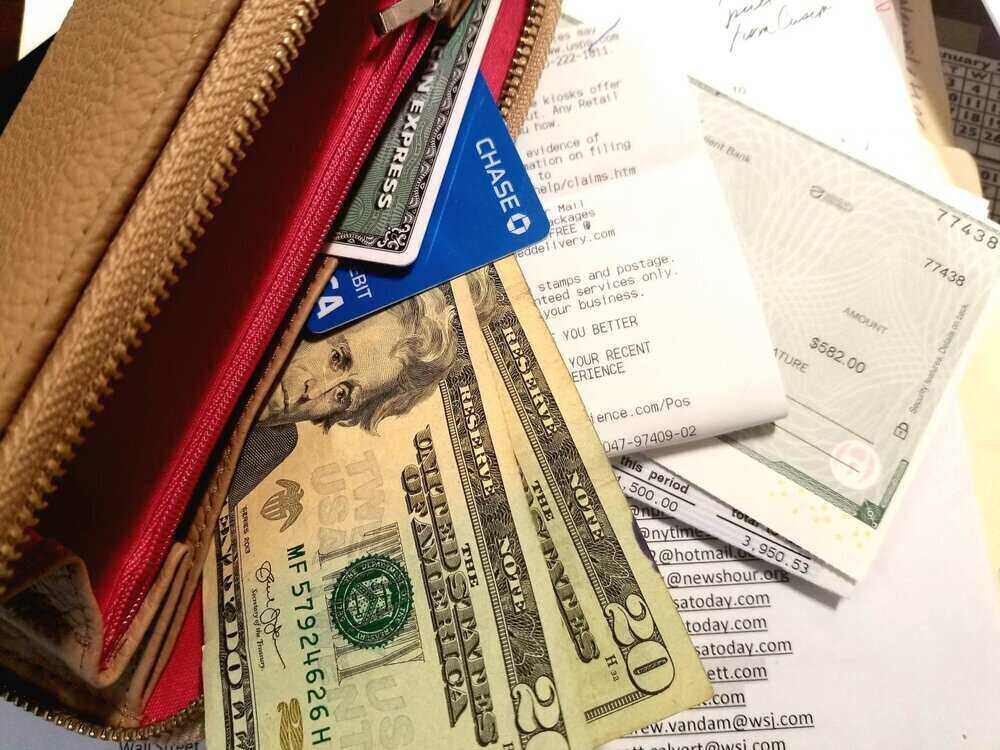 3 Expert Financial Tips To Master Money Management - Investment Guru