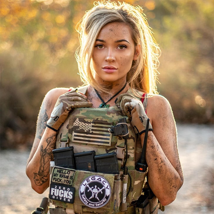 Stunning Female Soldiers Around The World That You'll Confuse For ...